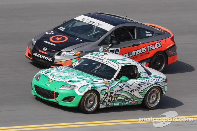 Ex-Marine loses leg in combat, but it doesn't slow him down on the track